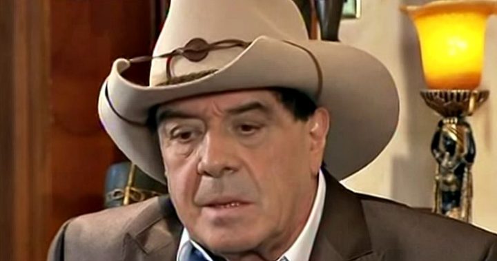 Molly Meldrum suffers another serious fall - Starts at 60