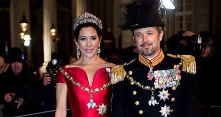 Princess Mary dazzles in red at royal New Year’s reception - Starts at 60