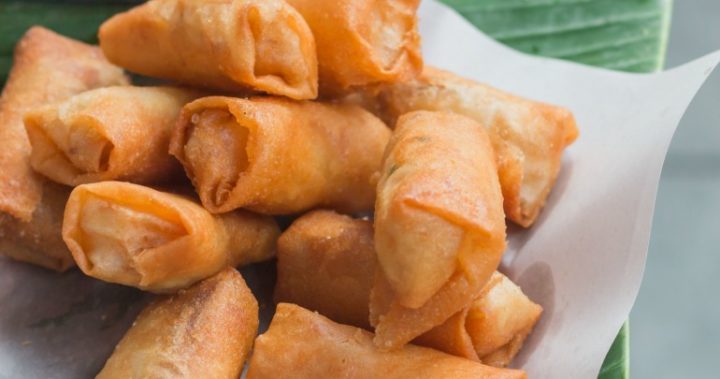 Golden chicken and vegetable spring rolls - Starts at 60