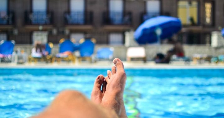 Children drowning because parents ‘too hooked on mobile phones’: Report ...