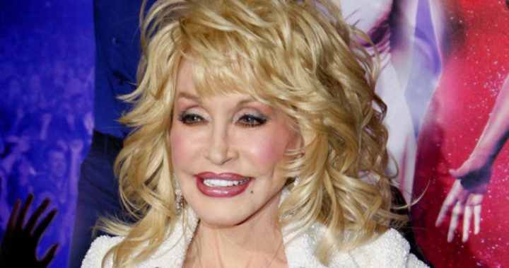 Dolly Parton recalls the moment she pulled a gun on a perv - Starts at 60