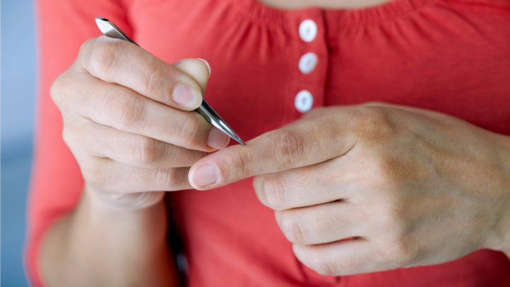 ‘It works’: Genius splinter removal hack leaves people stunned - Starts ...