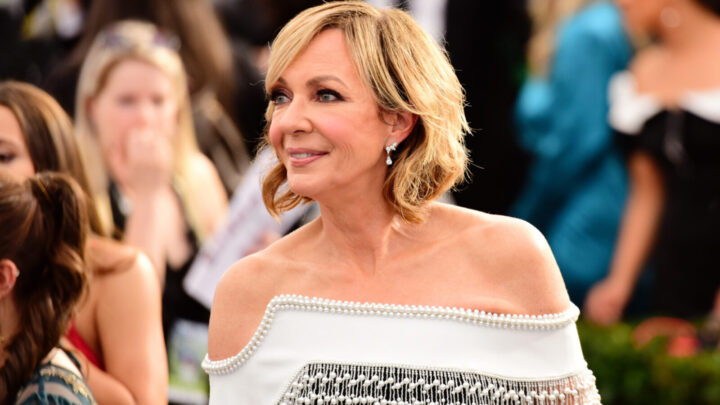 Grey power! Actress Allison Janney debuts stunning new look - Starts at 60