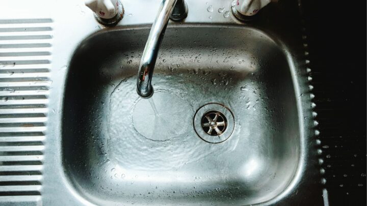 Say goodbye to a smelly kitchen sink with these simple hacks - Starts at 60
