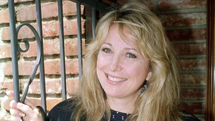 Legendary Tootsie and Young Frankenstein star Teri Garr dies, age 79 ...
