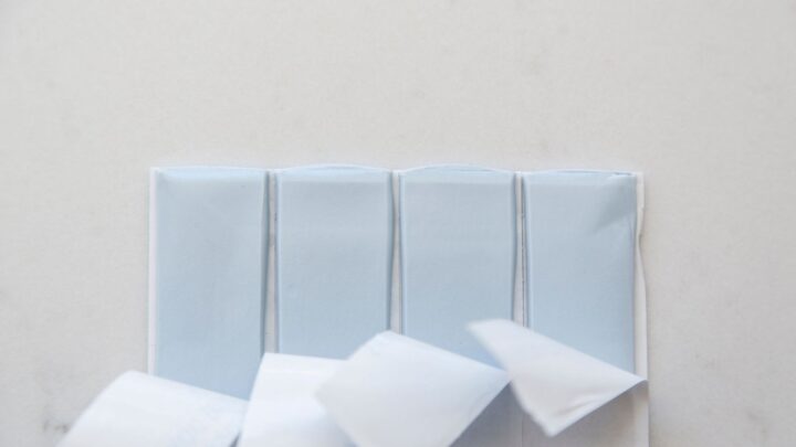 Safe ways to remove Blu Tack from your walls without damaging your ...