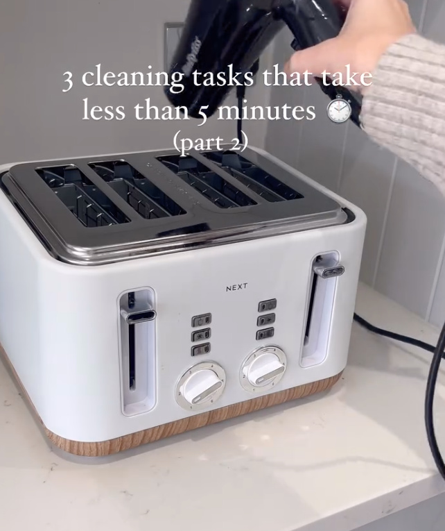 Source: Instagram/ @annalouisaathome.