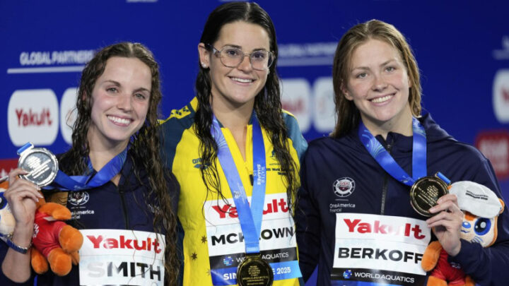 Swim ace Kaylee McKeown shrugs off shoulder injury to win gold - Starts ...