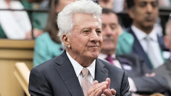 Dustin Hoffman to release new memoir Look at Me - Starts at 60