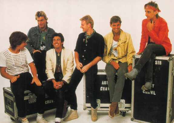 Australian Crawl, Men At Work lead all-star nostalgia tour - Starts at 60