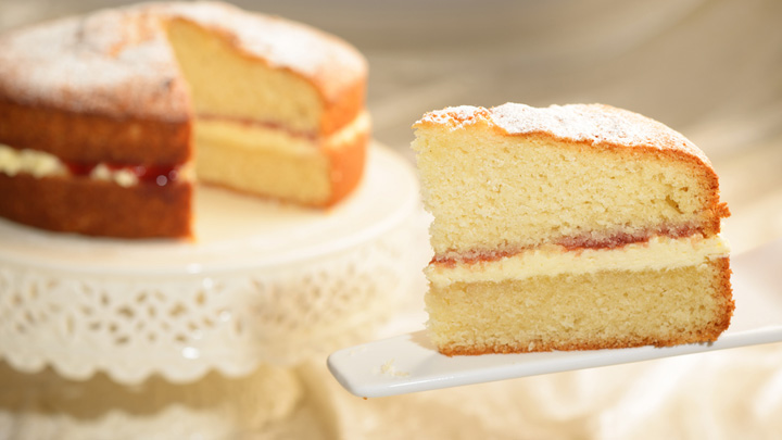 Life hack: How to get perfect cake portions without a knife - Starts at 60