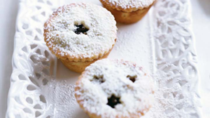 Mini hazelnut mince pies - Starts at 60