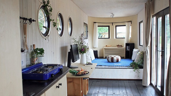 People around the world are lining up to buy these self-sufficient ...